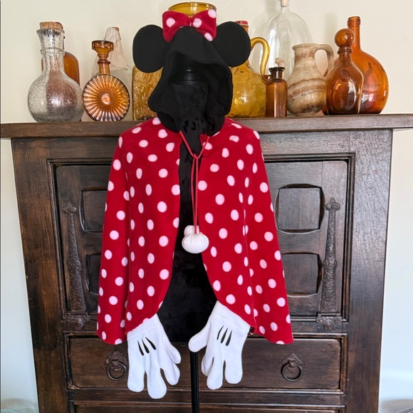 Disney | Other | Tokyo Disney Minnie Mouse Cape With Mouse Ears Hood ...